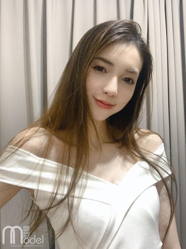 Mika Model網 - 一個連盲腸都有自介影片的Model網站